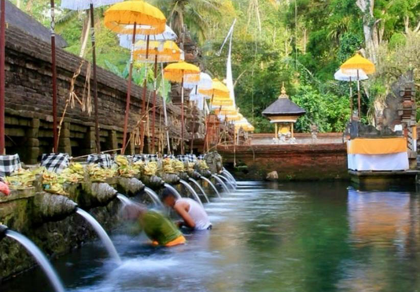 Balinese Water Purification Ritual at Tirta Empul Temple
